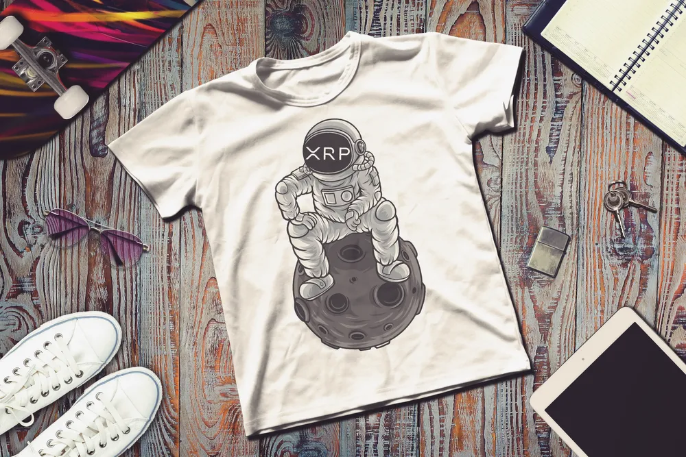 Ripple Logo XRP Astronaut Moon T Shirt Design Template | Bobotemp